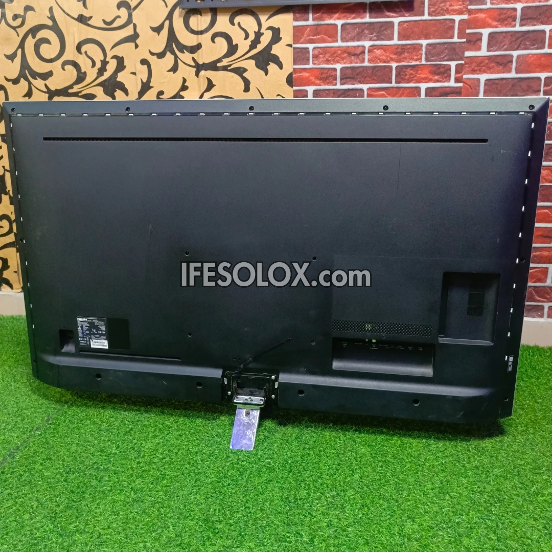 Philips 55 Inch 55PUS7304/12 Smart 4K UHD Android TV with 3-sided Ambi ...