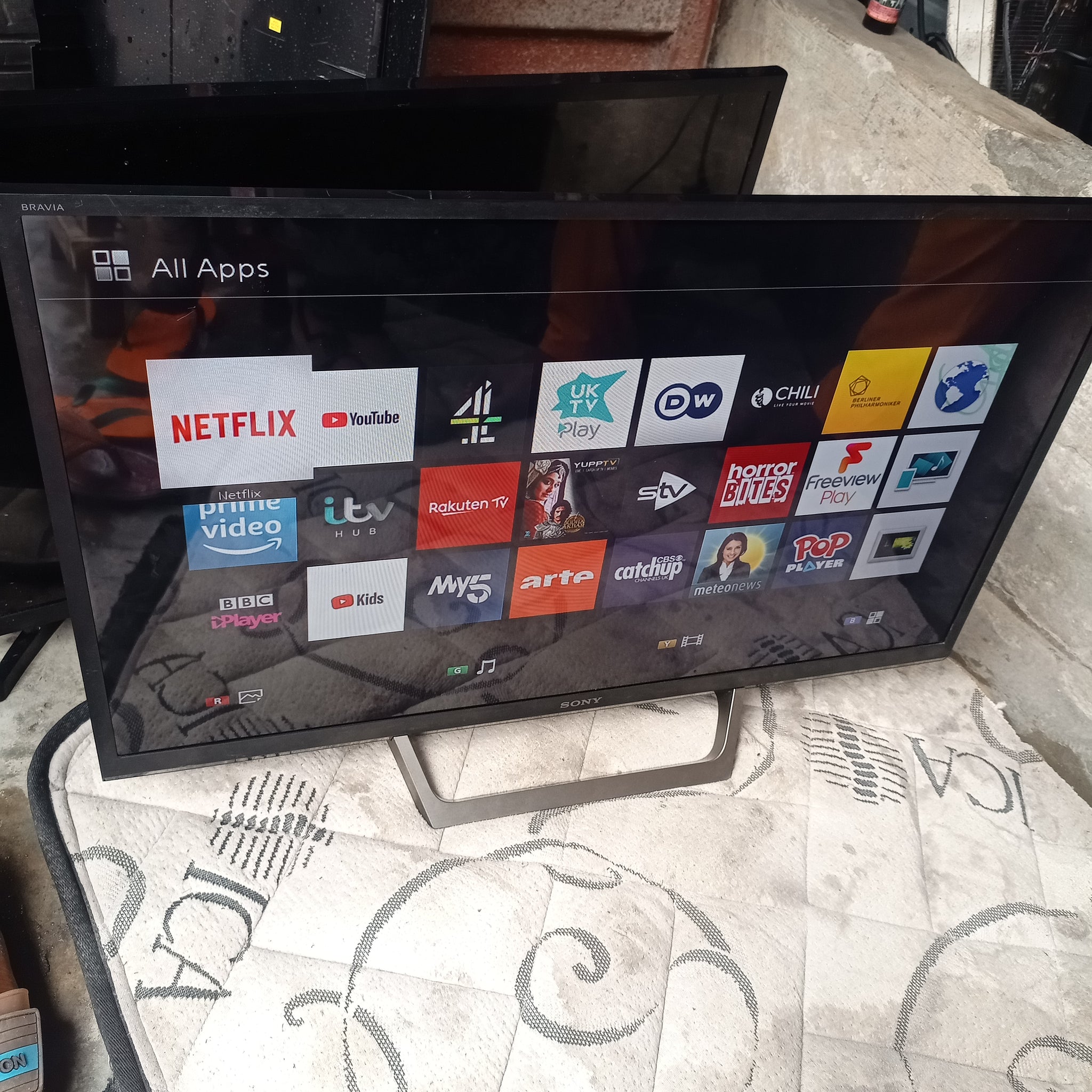 Sony BRAVIA 32 Inch KDL-WE613 HDR Smart Full HD LED TV (DC-19.5v) - Lo ...