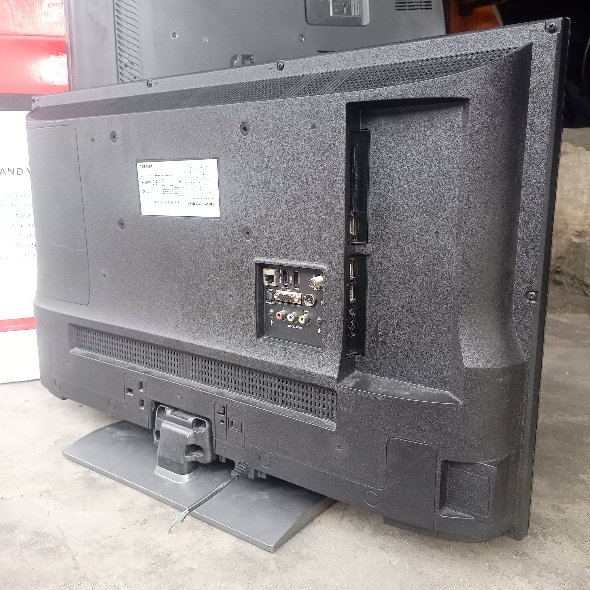 TOSHIBA 32 inch 32LL3A63DB Satellite Smart FHD LED TV + Built-in WiFi ...