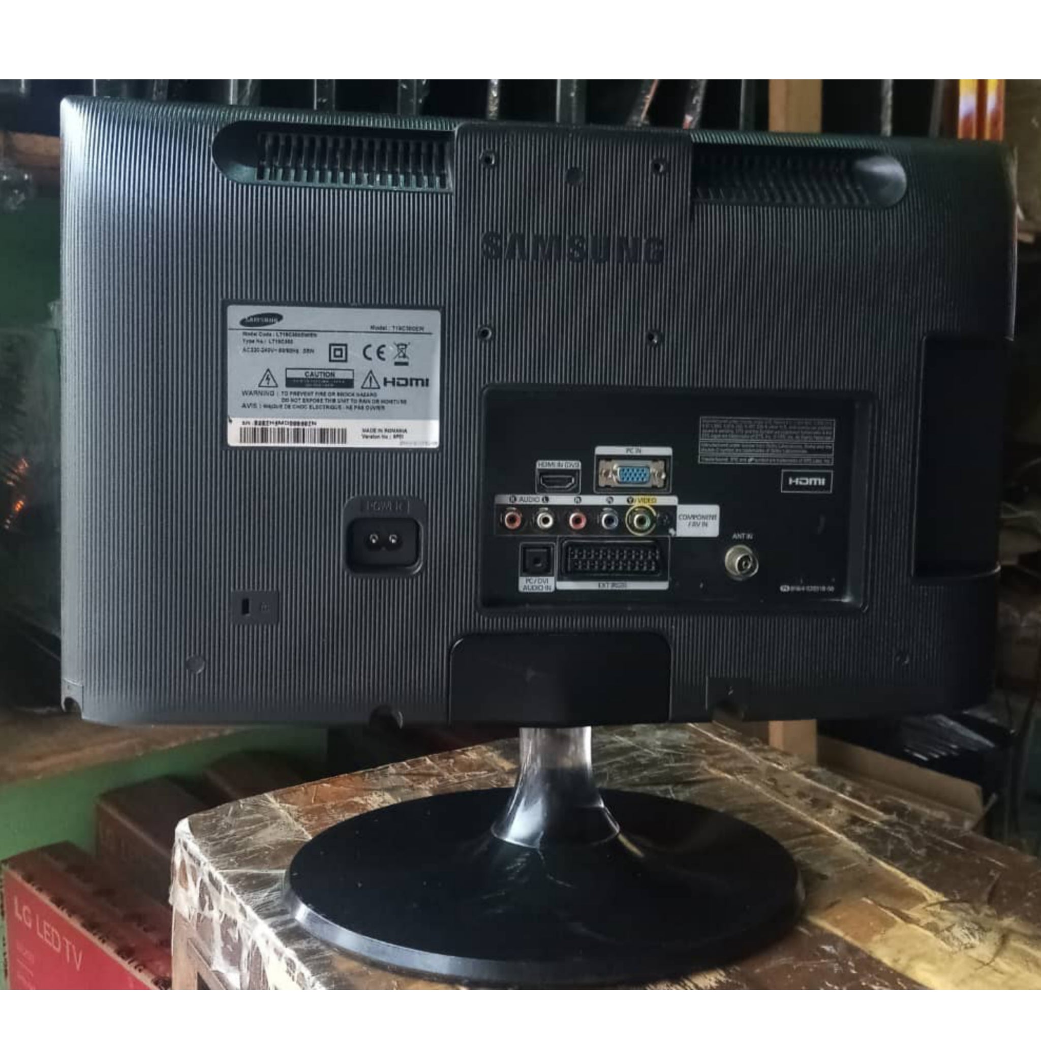 SAMSUNG 19 Inch LT19C300 HD Ready LED TV - London Used – IFESOLOX