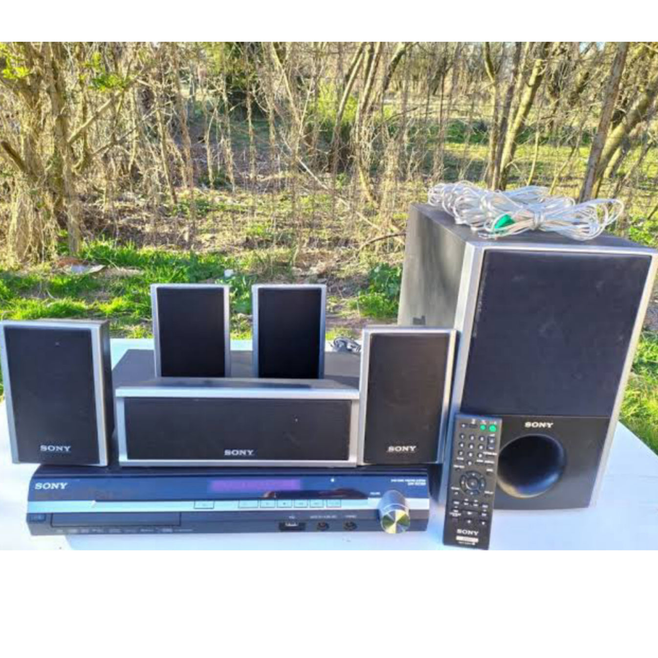 Sony DAV-DZ260 5.1Ch 850 Watts DVD Home Theater System - Foreign Used ...