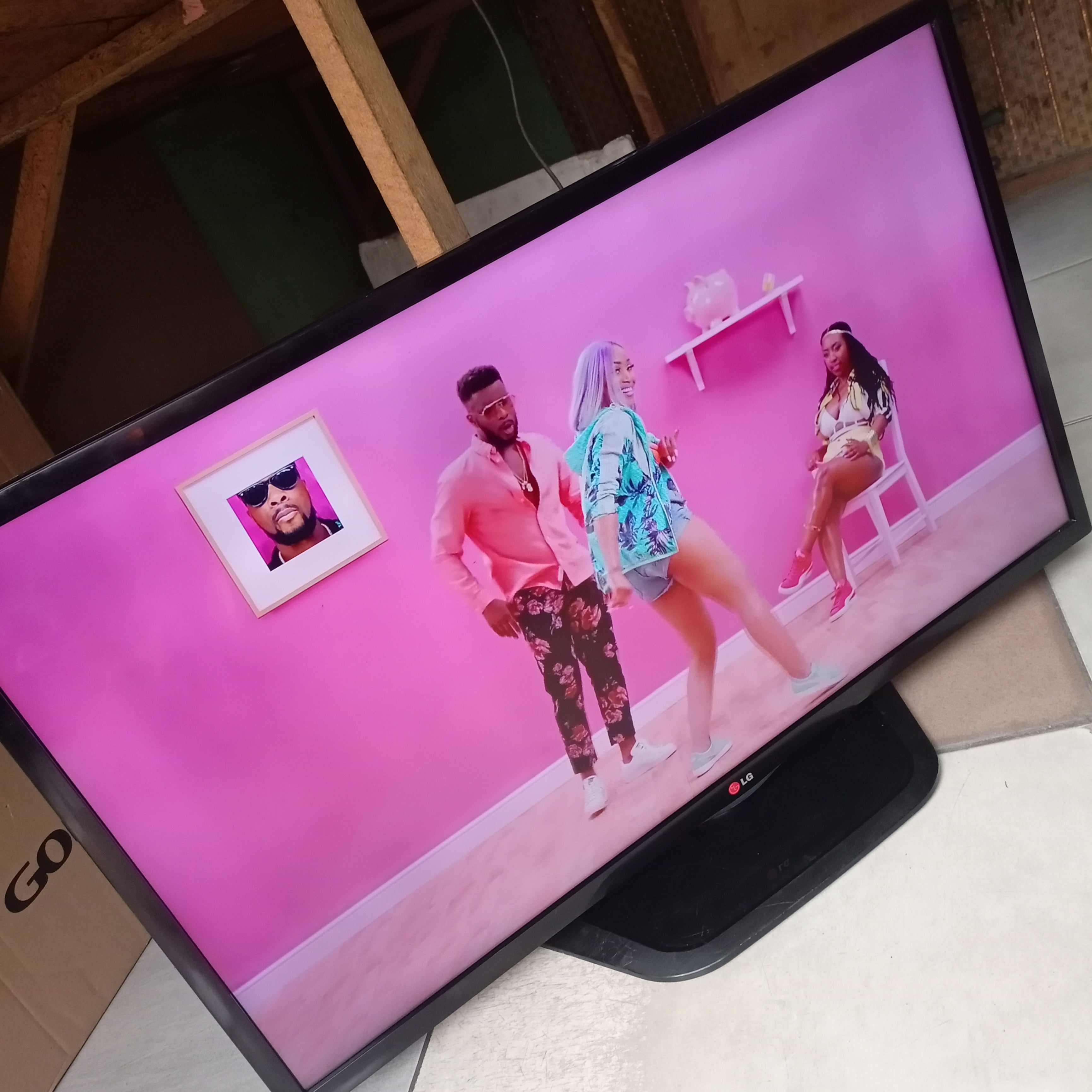 LG 42/43 INCH USED TV – IFESOLOX