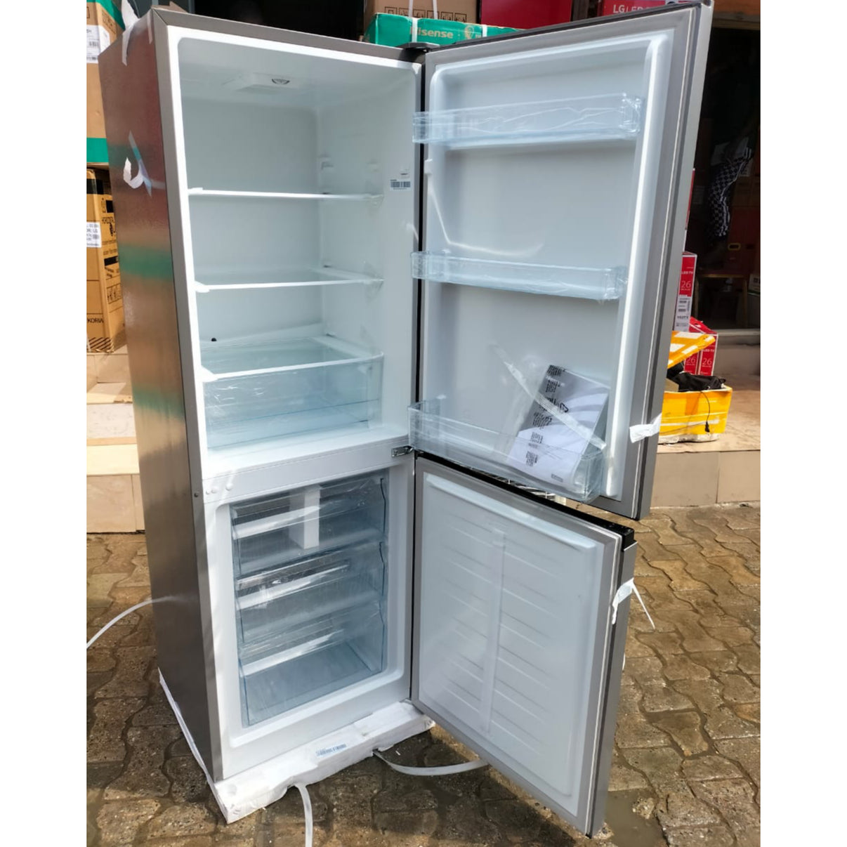 Hisense REF 29DCA 225L Double Door Bottom-Freezer Refrigerator + 1 Yea ...