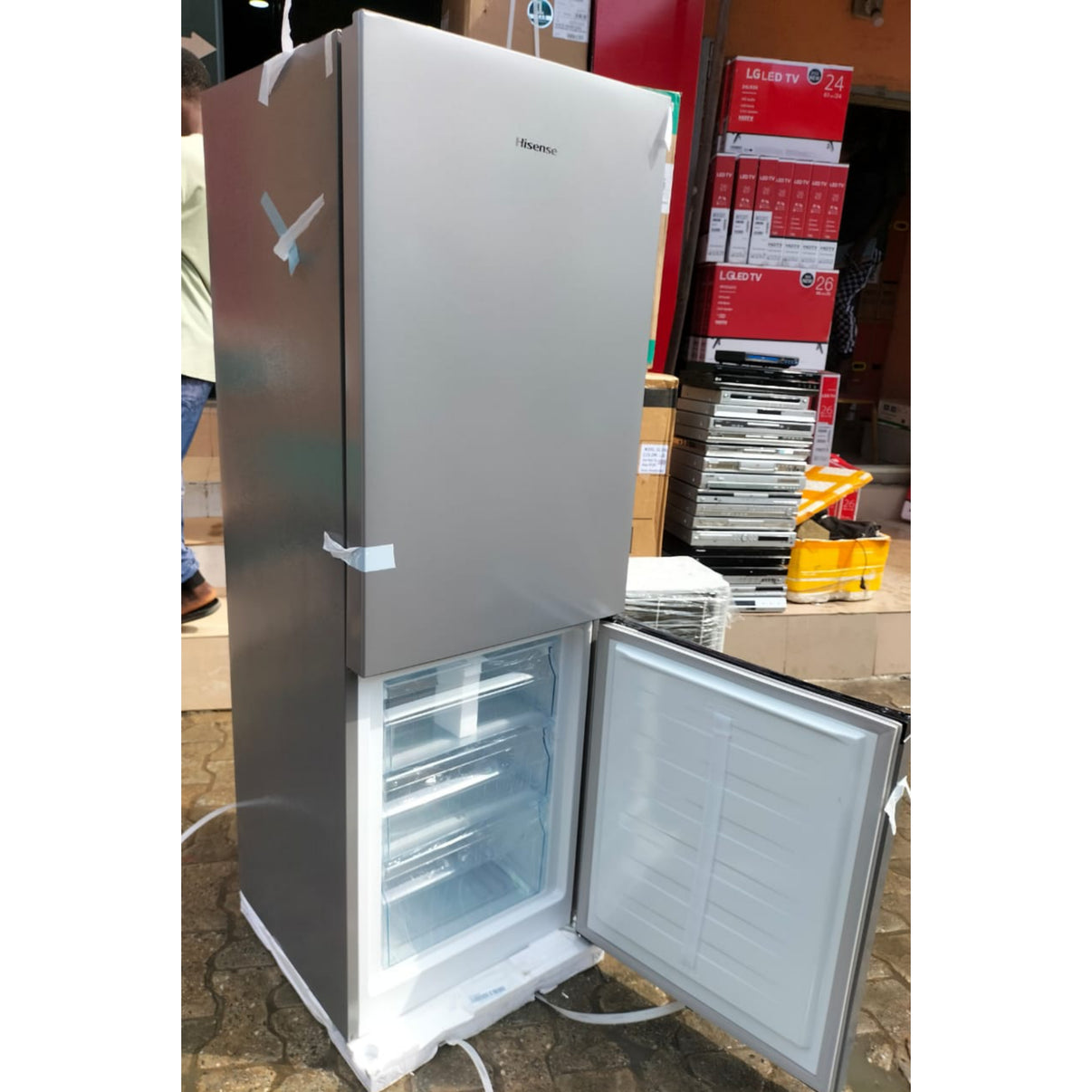 Hisense REF 29DCA 225L Double Door Bottom-Freezer Refrigerator + 1 Yea ...